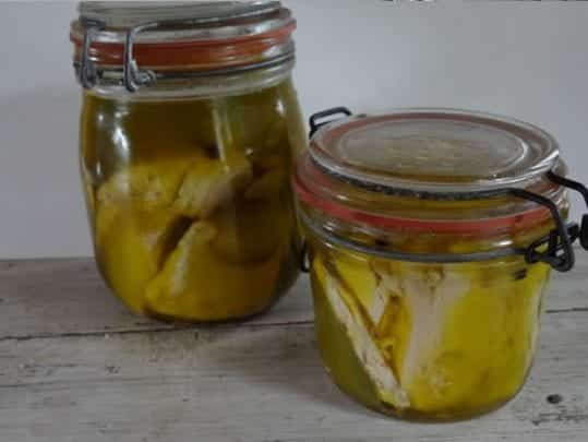 thon à l'huile d'olive en bocaux